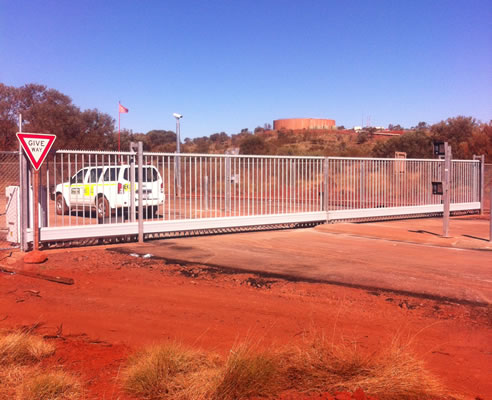 Modular Cantilever Sliding Gates | Magnetic Automation